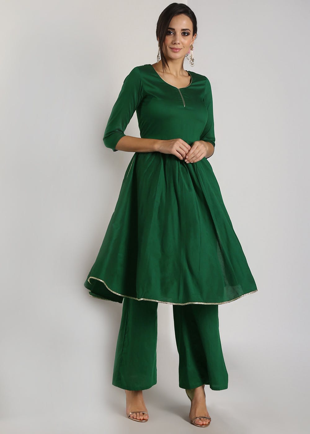 Get Lace Detail Solid Side High Slit Kurta at ₹ 1889 | LBB Shop