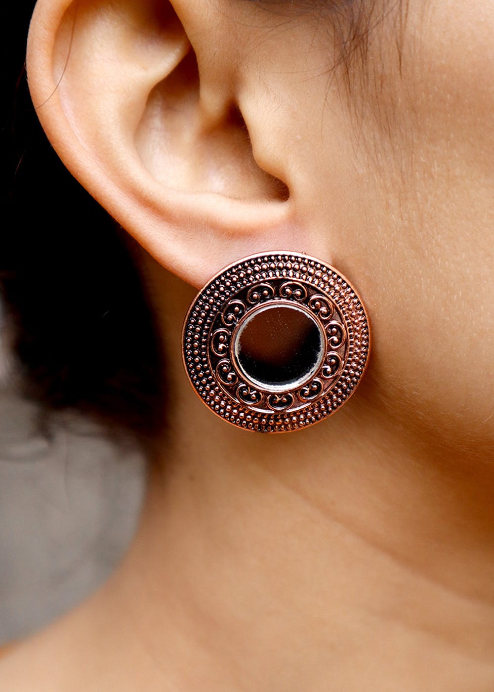 Get Rose Gold Circular Mirror Stud at ₹ 250 | LBB Shop