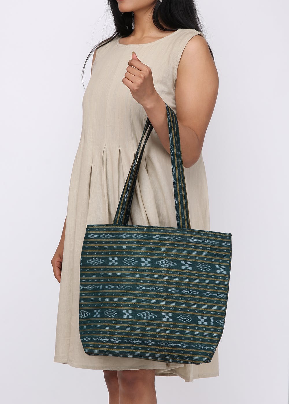 Get Handcrafted Ikat Jute Bags at ₹ 1299 | LBB Shop