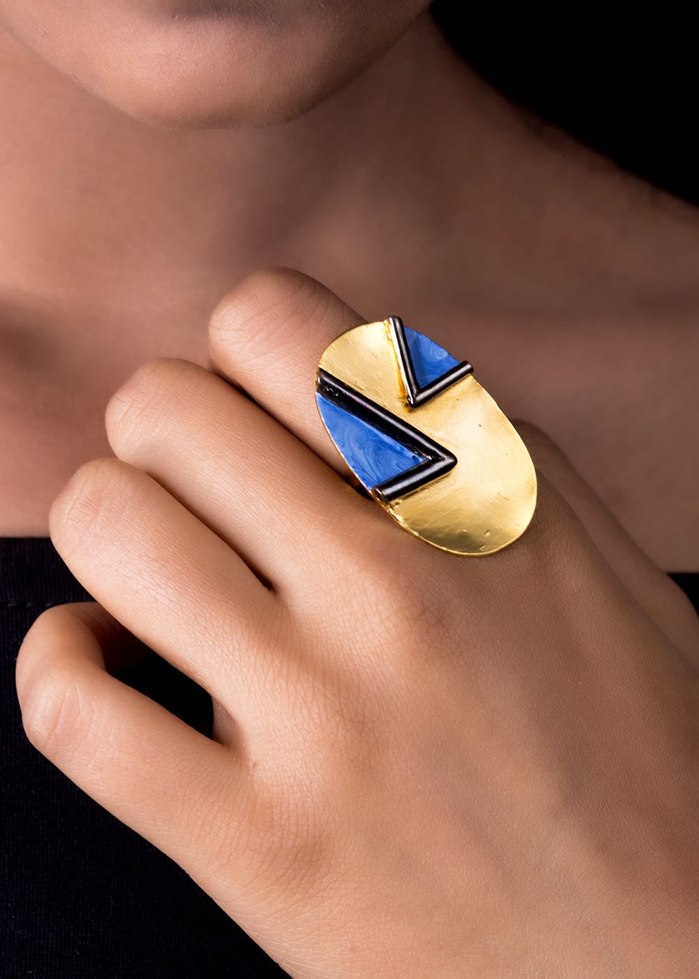 Get Contrast Enamel Effect Gold Oval Adjustable Ring at ₹ 540 | LBB Shop