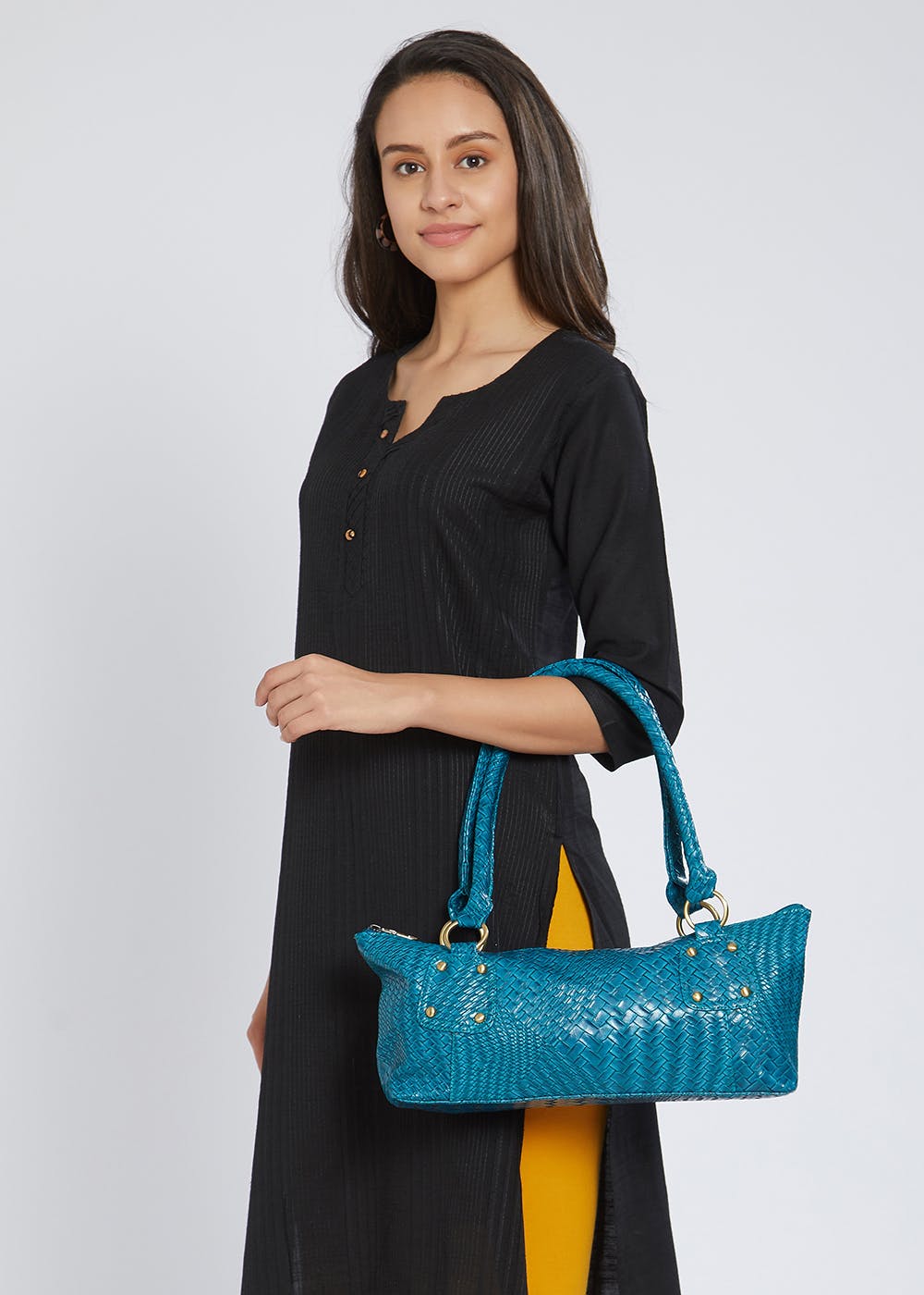 Get Multi Weave Textured Handbag at ₹ 940 | LBB Shop