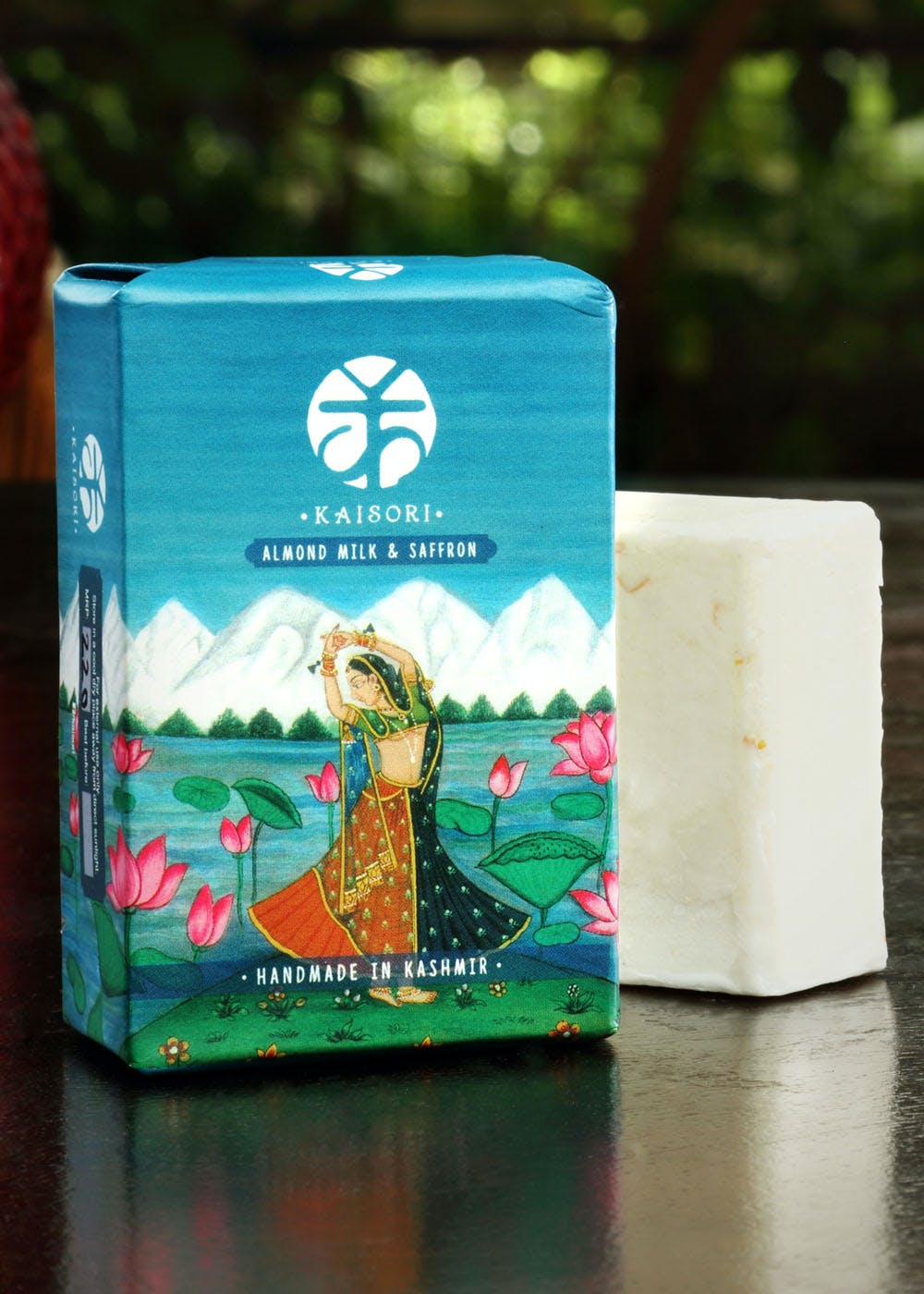 Get Almond Milk & Saffron Soap at ₹ 300 | LBB Shop