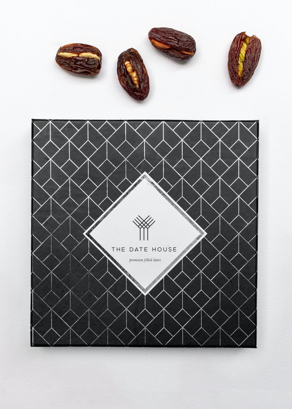 Get Premium Filled Dates - 16 Pcs Box at ₹ 799 | LBB Shop