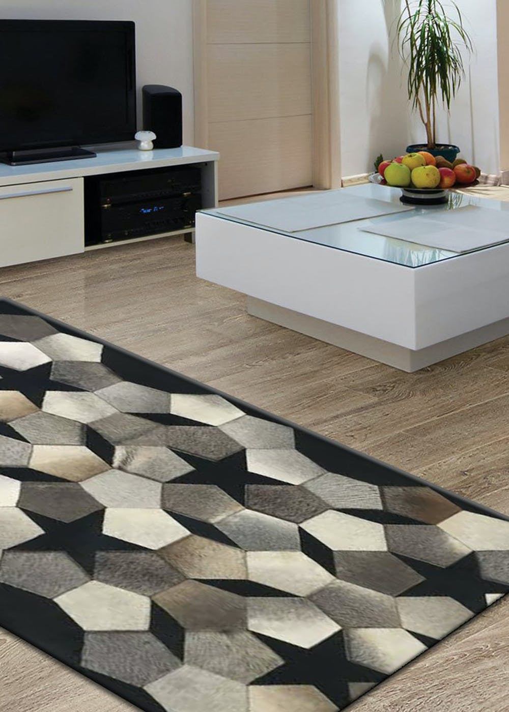 Get Seensil Luxury Black Hairon Leather Rug at ₹ 11264 | LBB Shop