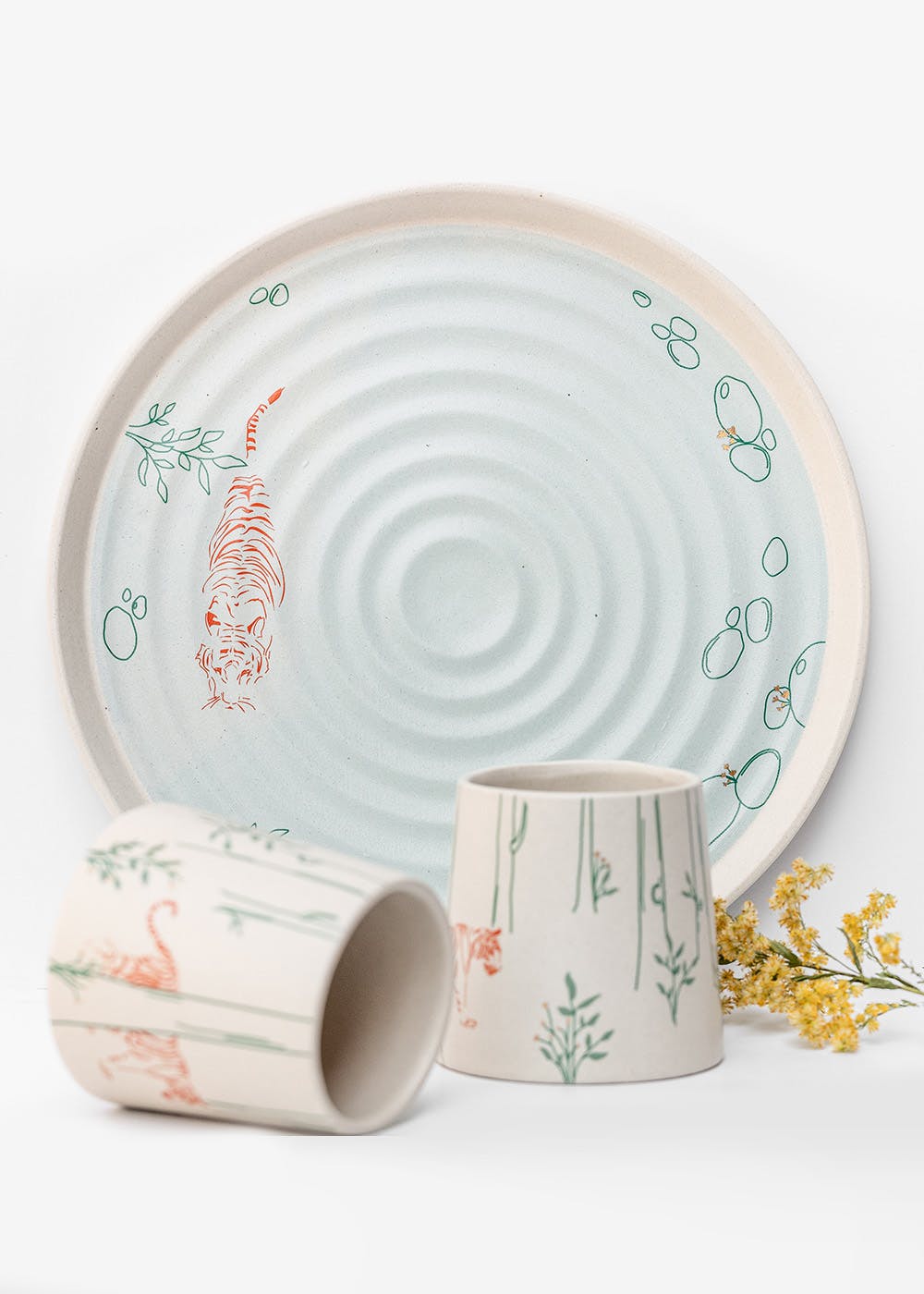 Get Paaro Gift Set (Includes 1 Platter & 2 Tumblers) at ₹ 2450 | LBB Shop