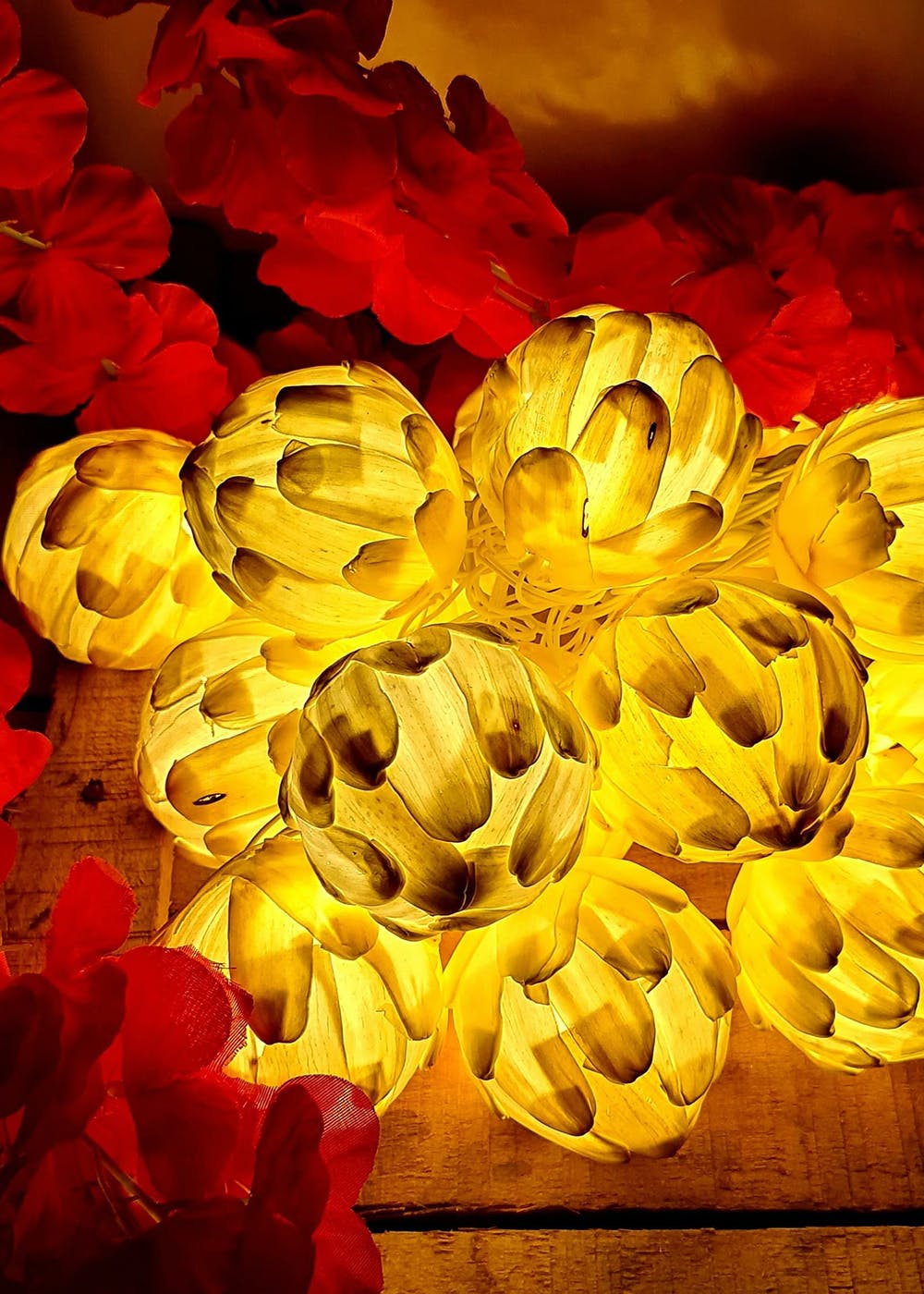 Get Lotus Flower String Lights (8m) at ₹ 499 | LBB Shop