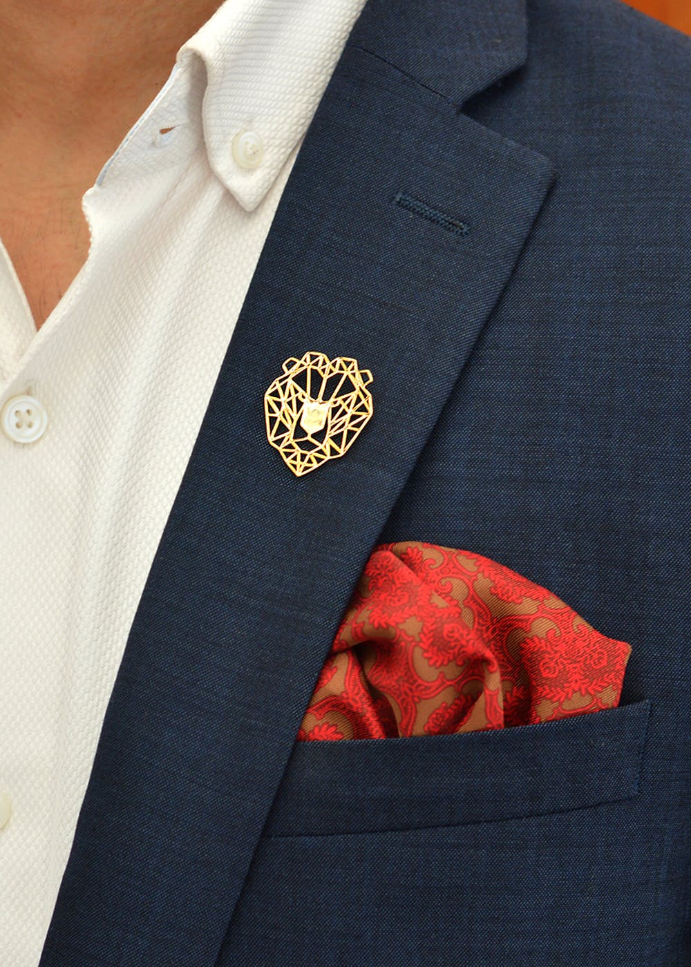 Get Geo Facet Lion Head Lapel Pin at ₹ 899 | LBB Shop