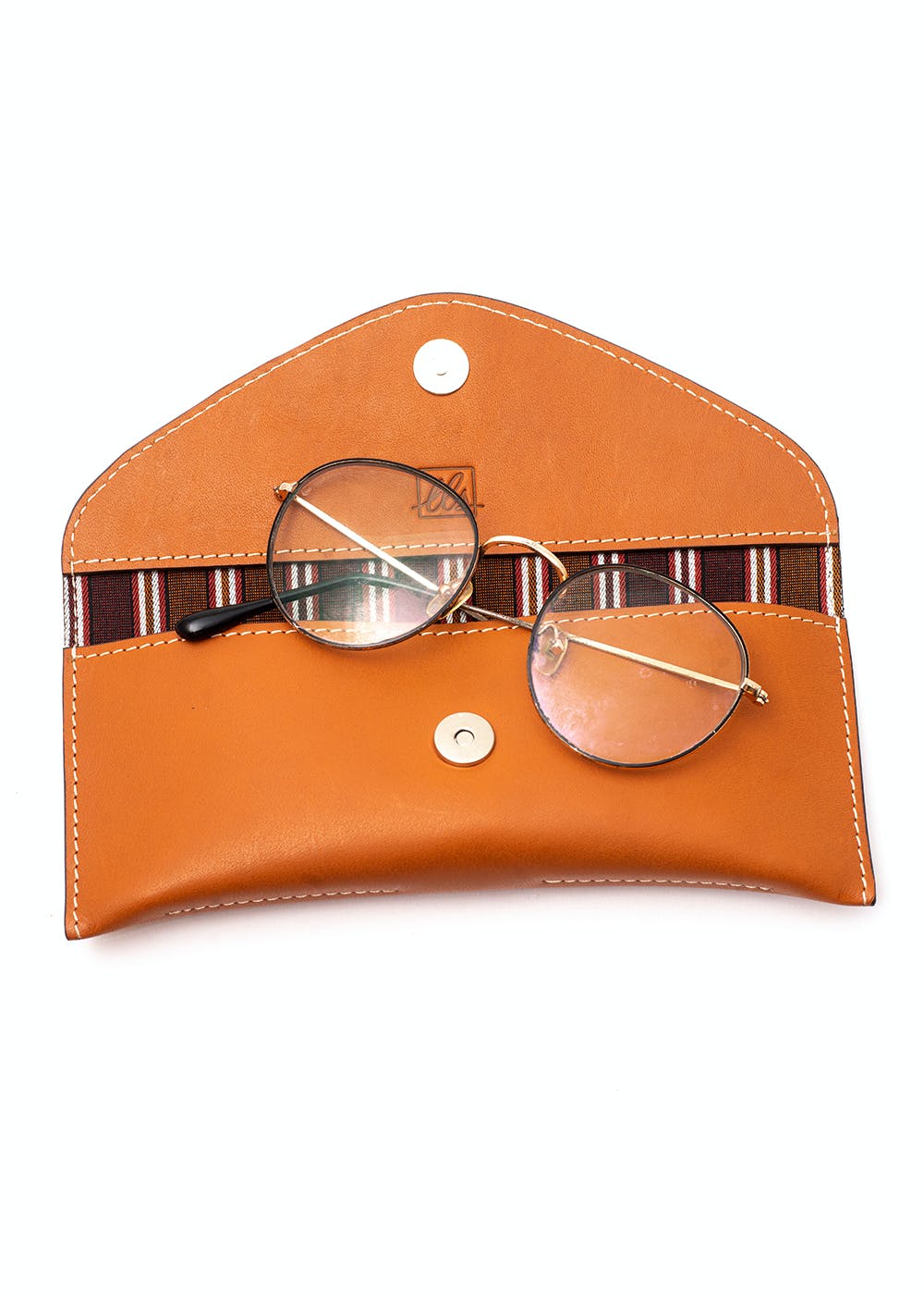 Get Dapper Reading Glass Case at ₹ 1545 | LBB Shop