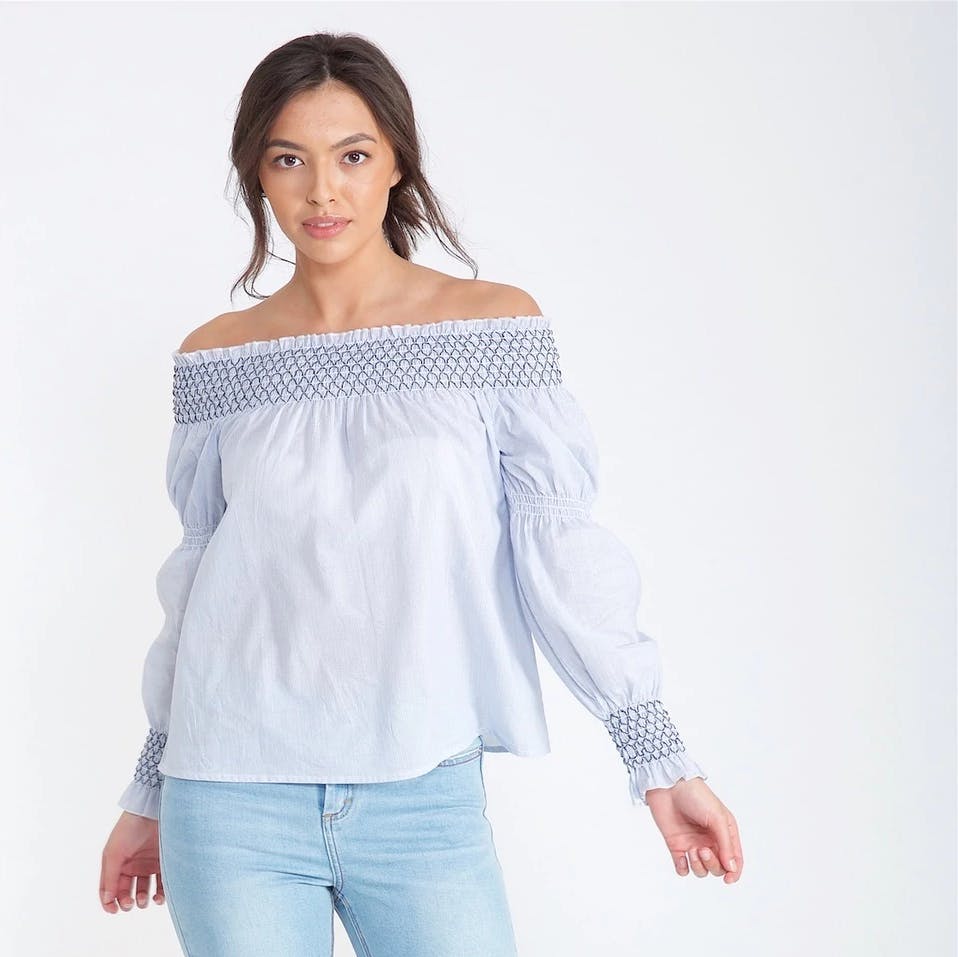 Get Scrunch Trim Off Shoulder Top at ₹ 1279 | LBB Shop