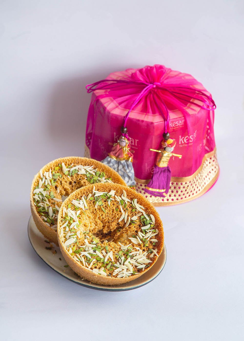 Get Potli Ghewar Box - 2 Pieces (600gm) at ₹ 1281 | LBB Shop
