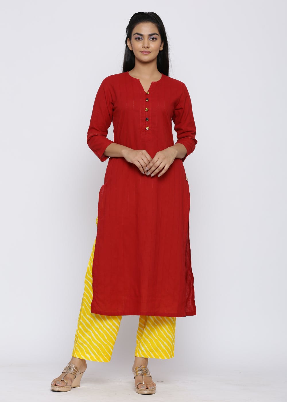 Get Button Detail Solid Basic Red Straight Kurta at ₹ 1500 | LBB Shop