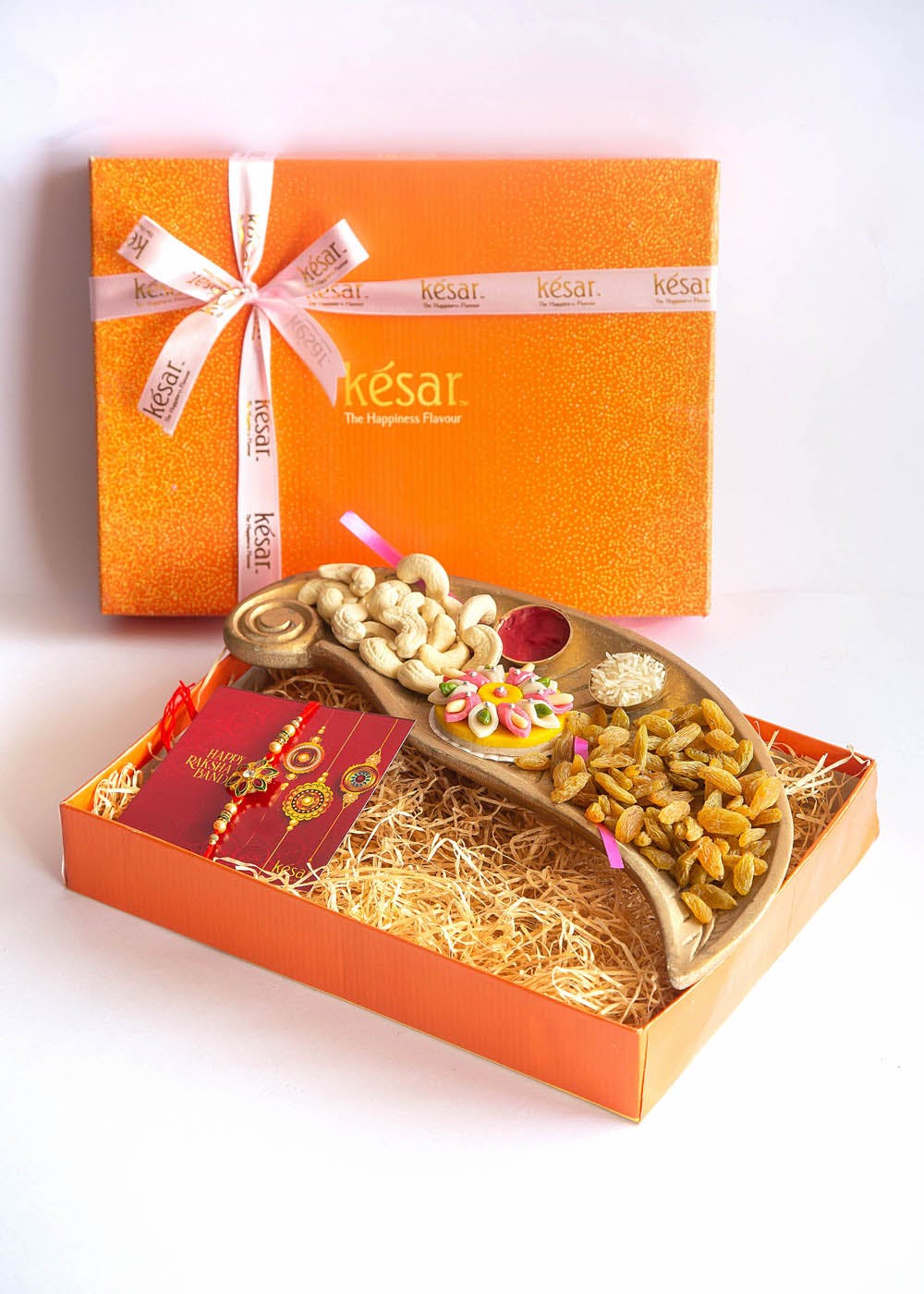 Get Floating Leaf Rakhi Gift Tray (238gm) at ₹ 1148 | LBB Shop