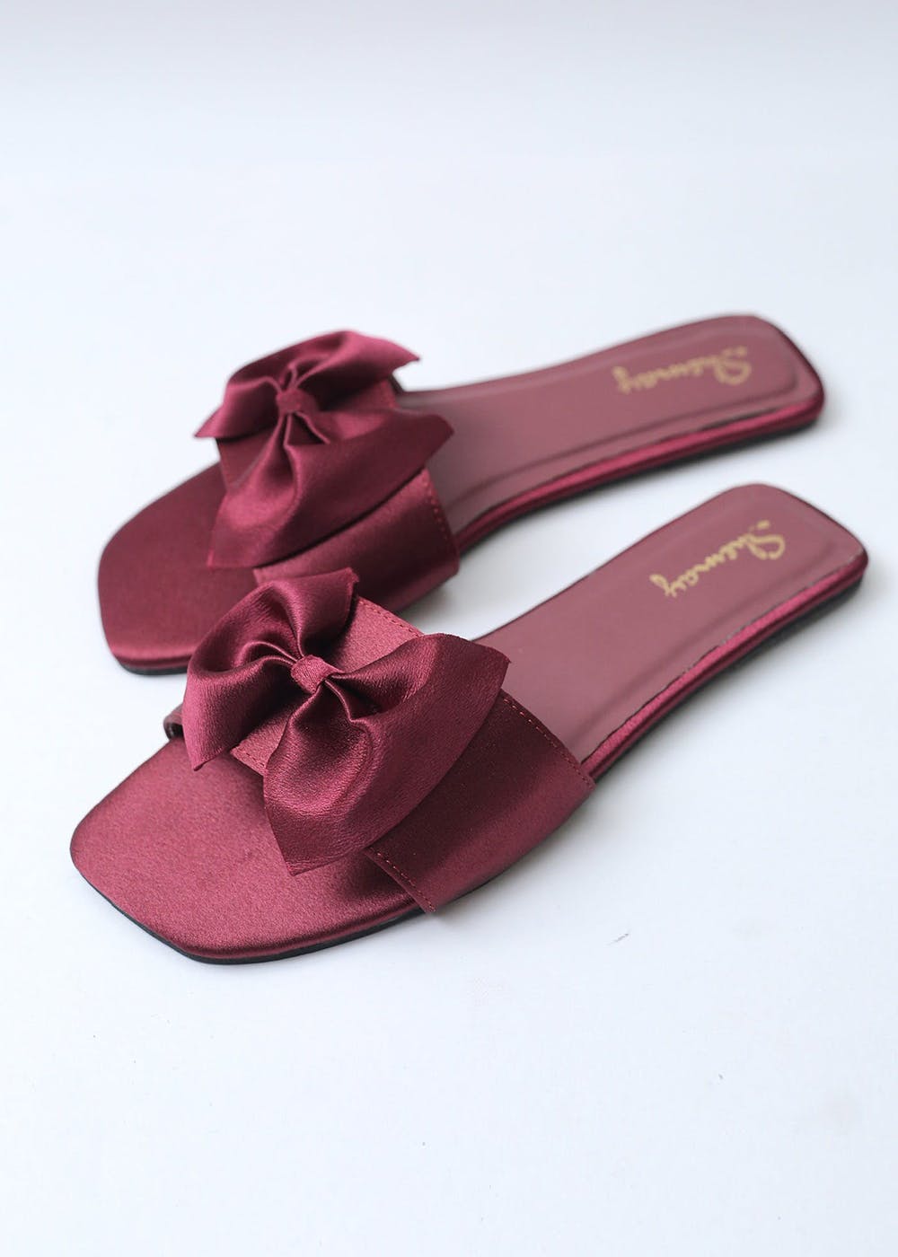 Get Bow Embellished Solid Slides at ₹ 1199 | LBB Shop