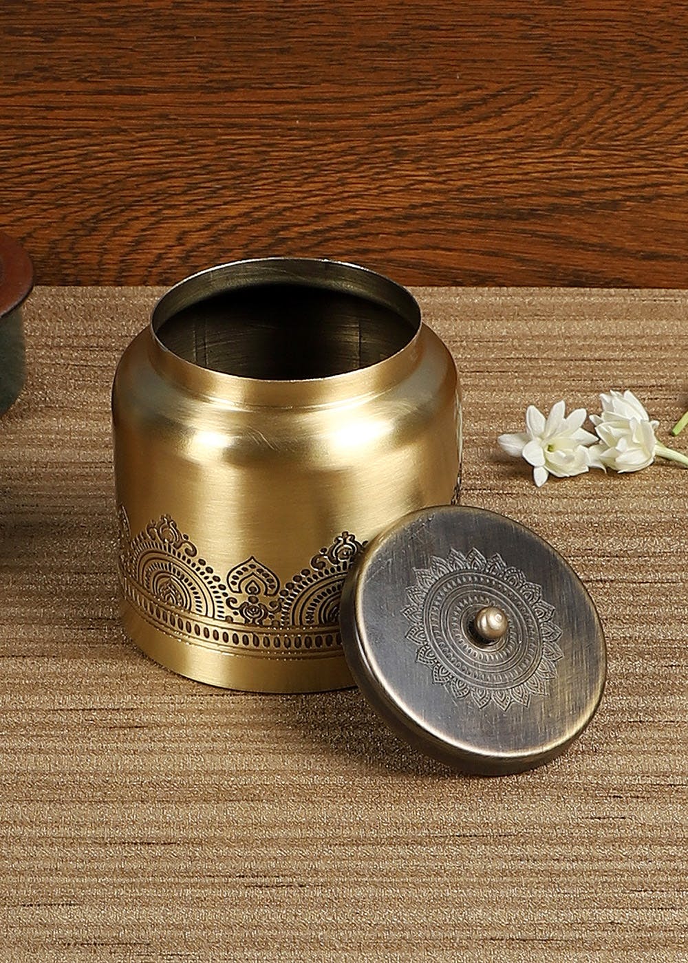 Get Dohar Brass Jar With Antique Finish at ₹ 1500 | LBB Shop