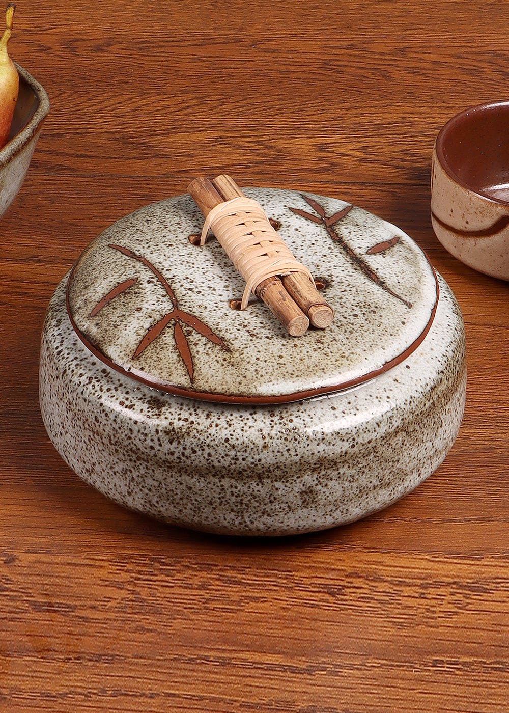 Get Studio Pottery Olive Green Roti Box With Lid at ₹ 2650 | LBB Shop