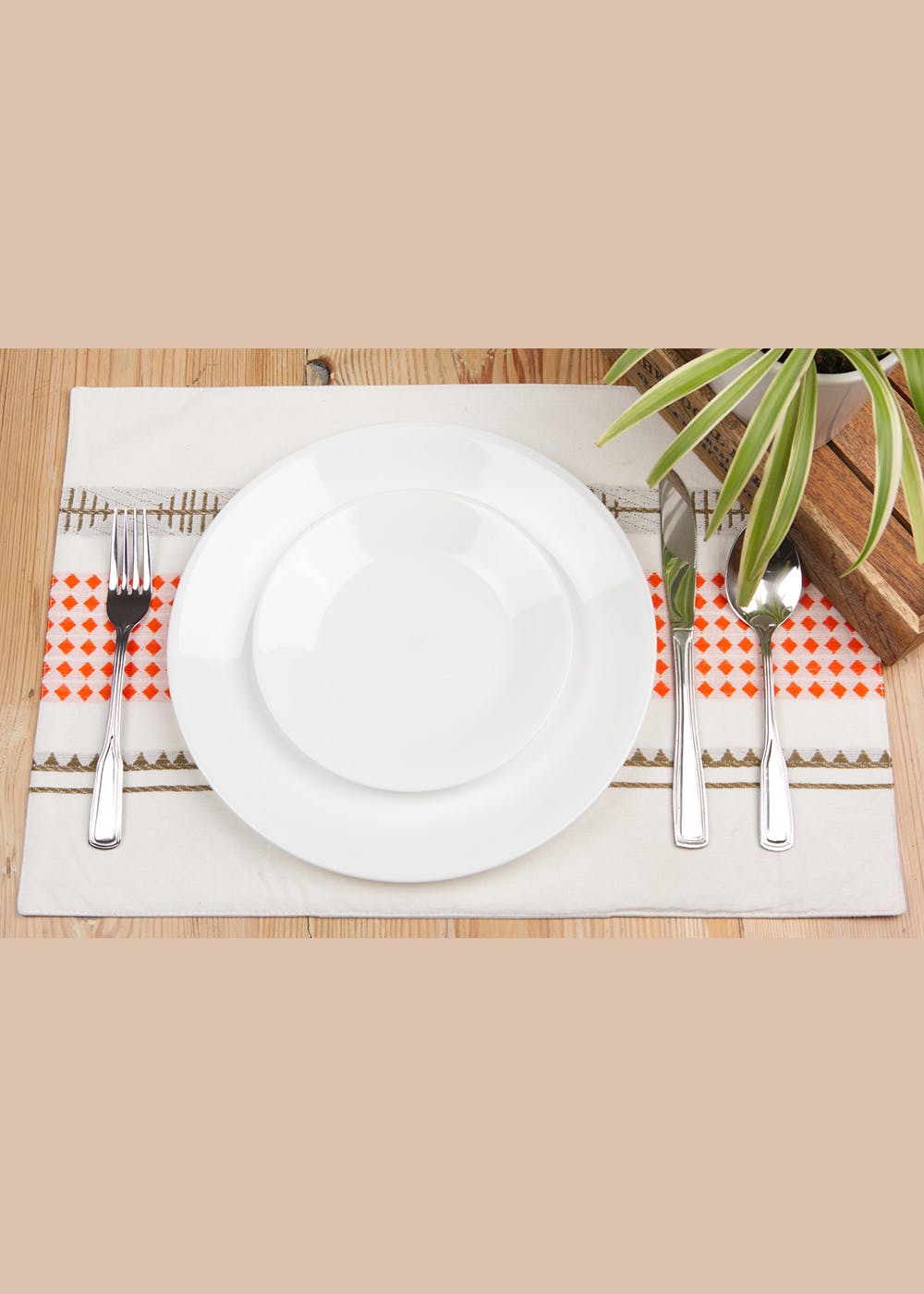 Get Toronto Table Mats - Geometric at ₹ 1450 | LBB Shop