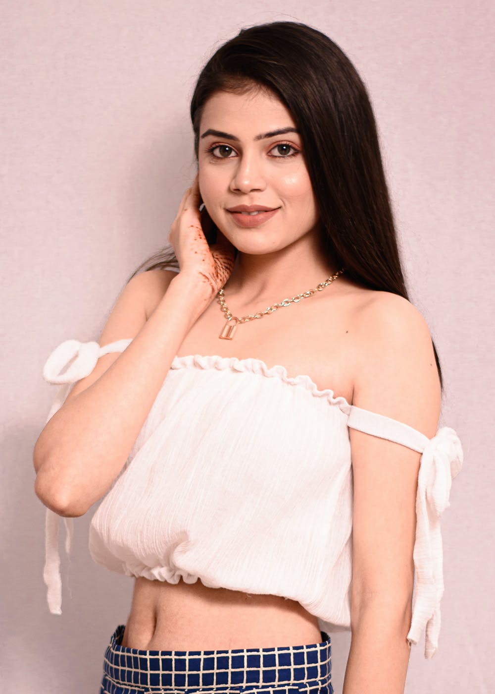 Get White Off Shoulder Crop Top At ₹ 799 Lbb Shop