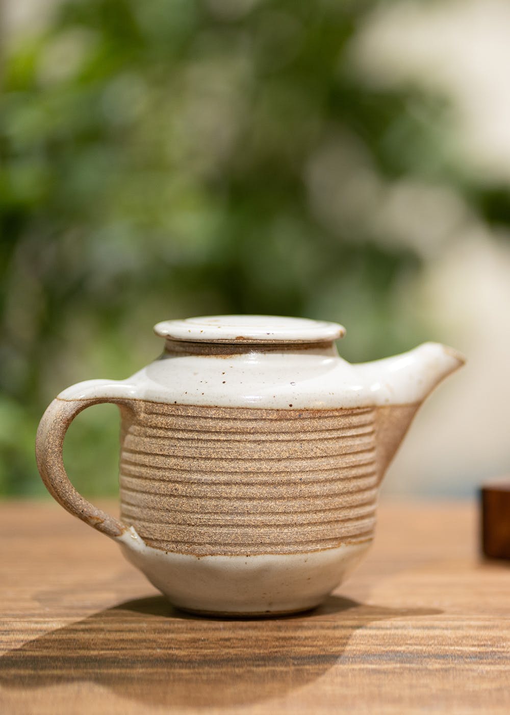 Get Studio Pottery Earthen Finish Teapot at ₹ 1530 | LBB Shop