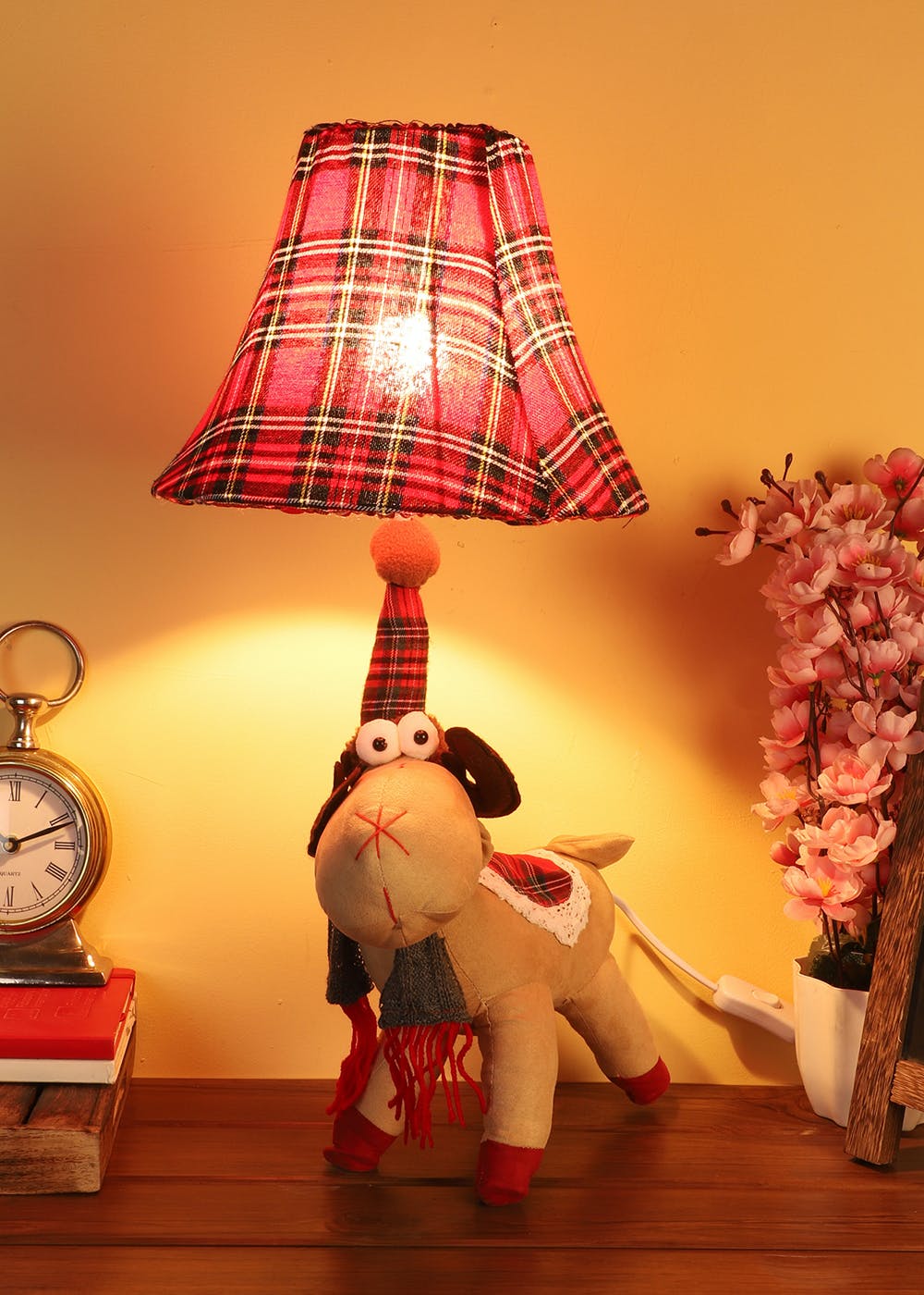 Get Toe Reindeer Table Lamp at ₹ 3000 | LBB Shop
