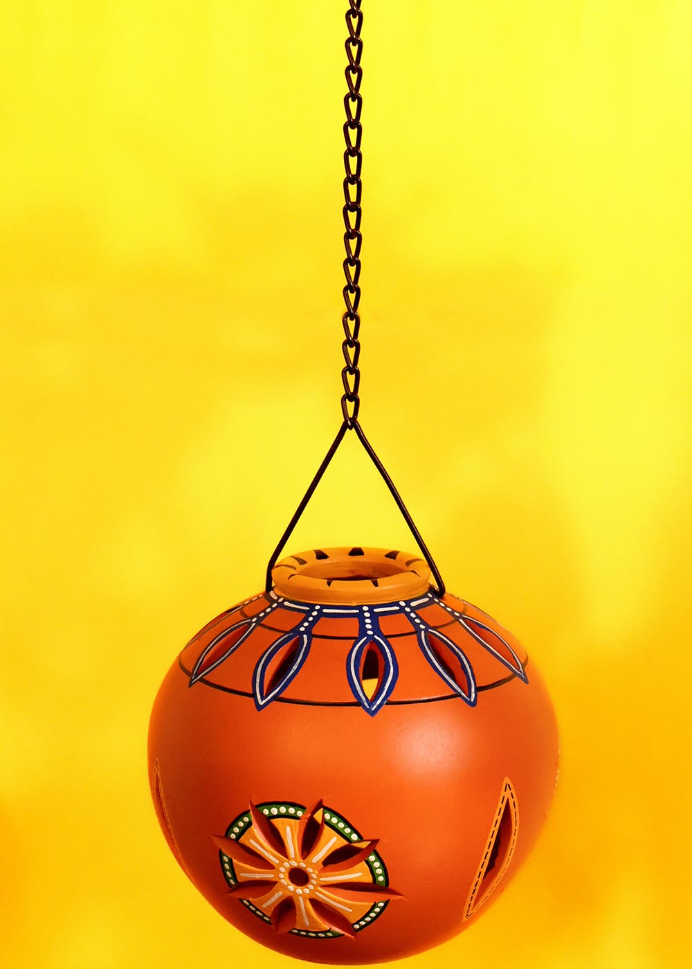 Get Terracotta Multicolor Handcrafted Hanging Tea light at ₹ 550 | LBB Shop