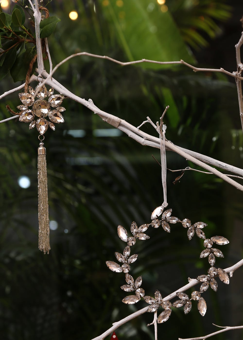 Get Crystal Star Ornament With Beaded Tassel And Crystal Wreath ...