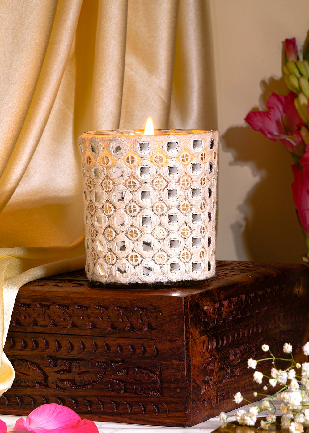 Get Sabr - Honey Spice Scented Soy Candle at ₹ 999 | LBB Shop