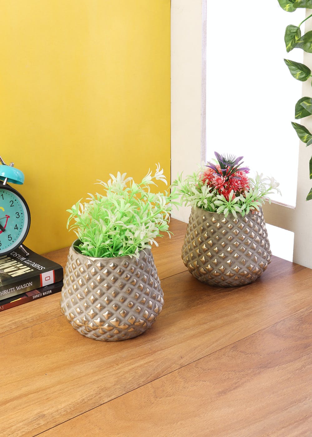 Get Grey Diamond Glass Planter - Set of 2 at ₹ 605 | LBB Shop