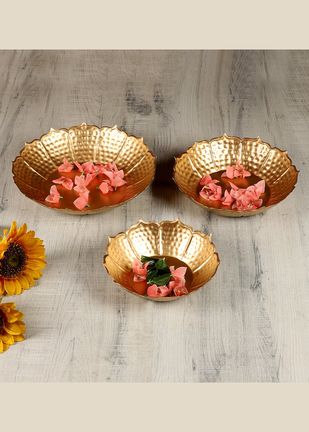 Get Sunflower Uruli Set of 3 at ₹ 1721 | LBB Shop