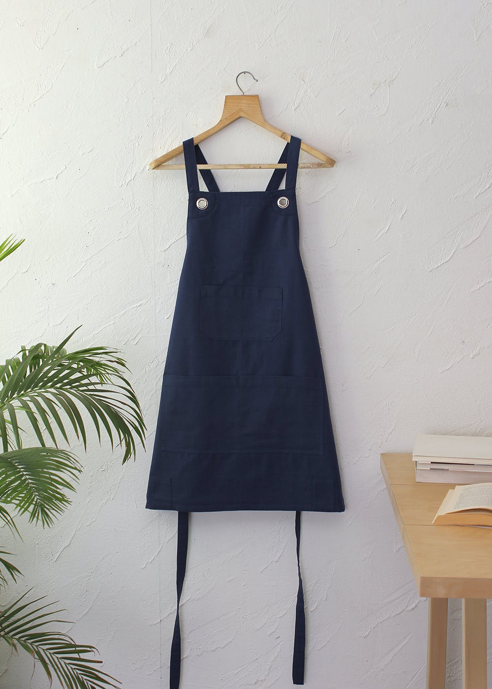 Get Easy Bake Apron Dark Blue at ₹ 569 | LBB Shop