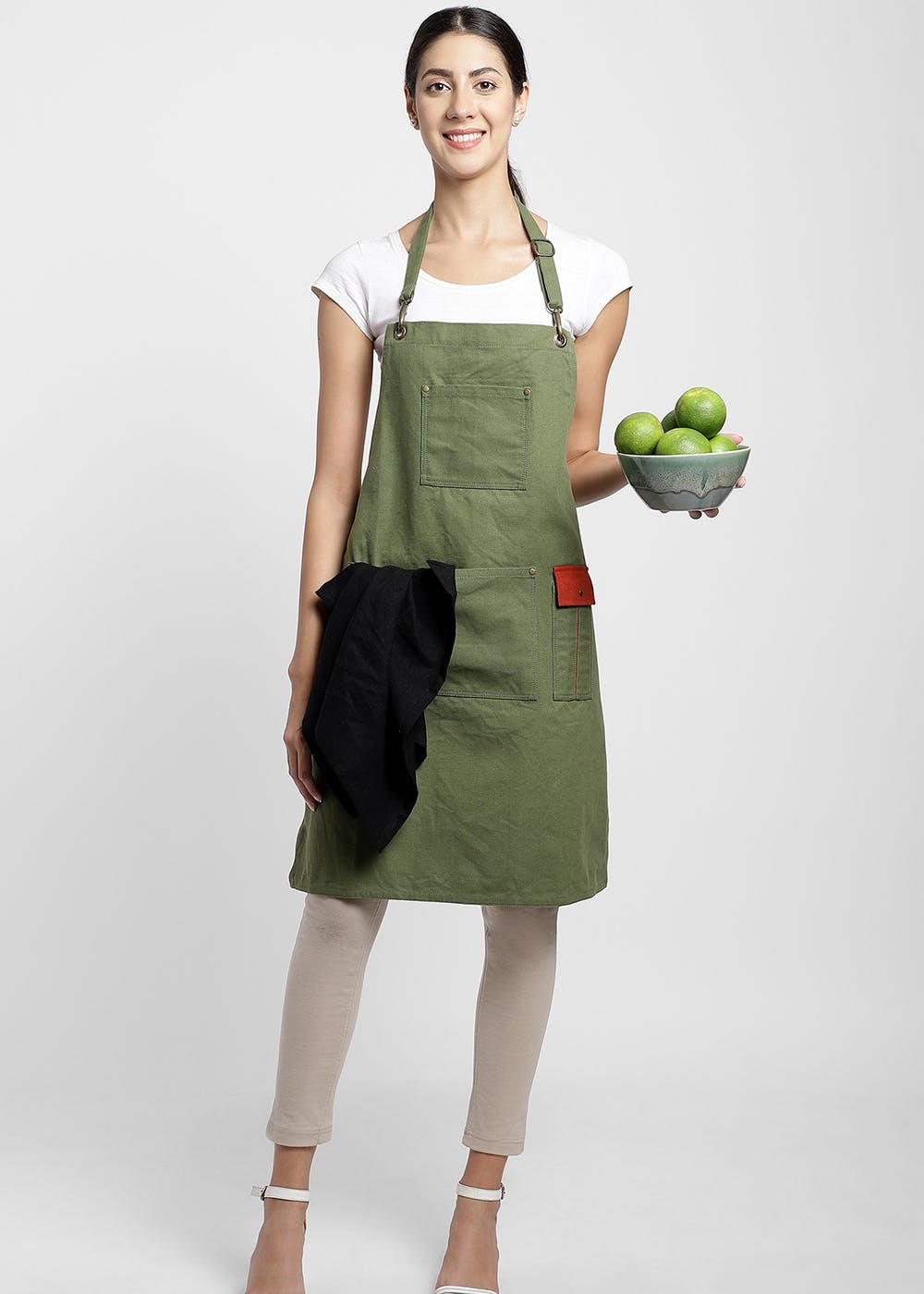 Get Hunter Green Multipurpose Cotton Apron with black linen napkin at ...