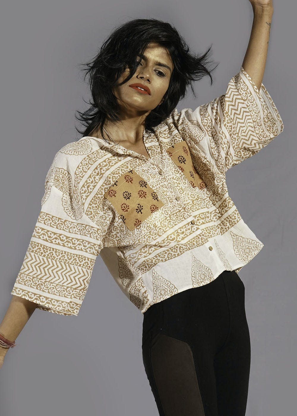 Get Printed Dual Patch Pocket Detail White Floral Top at ₹ 970 | LBB Shop