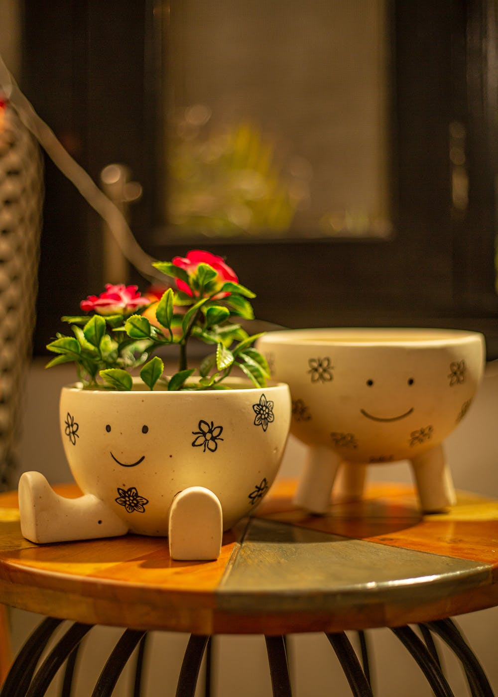 Get Set Of 2 Friendship Planter at ₹ 1999 | LBB Shop