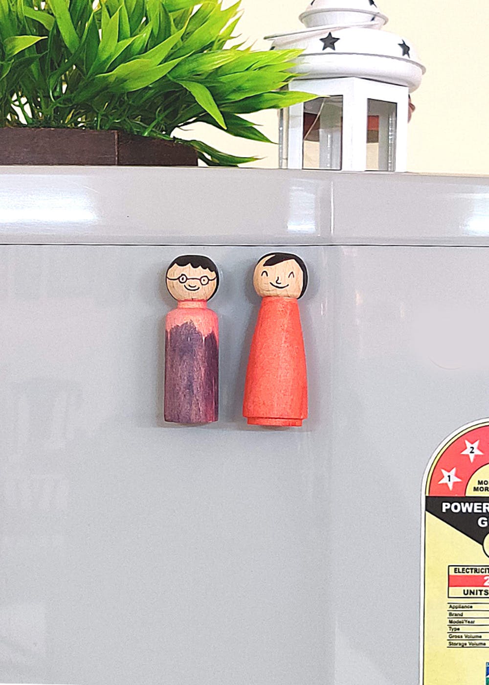 Get Wooden Couple Puppet Fridge Magent at ₹ 800 | LBB Shop