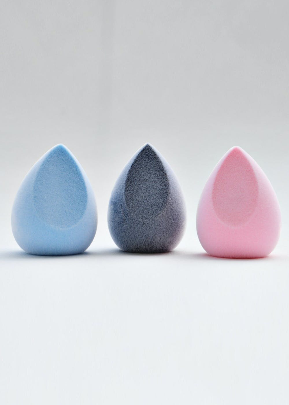 Get Microfiber Velvet Sponge at ₹ 600 | LBB Shop