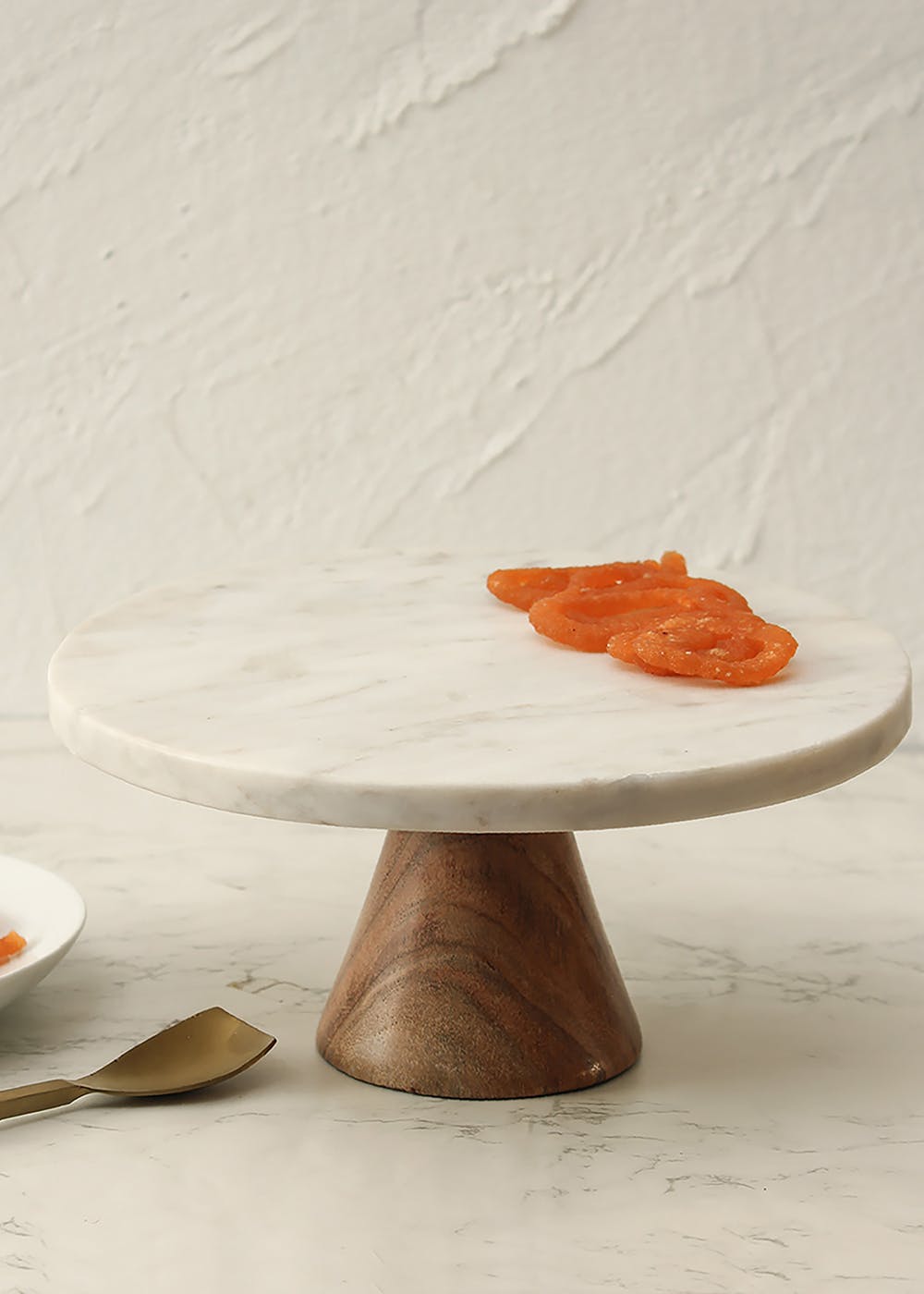 Get White Arabian Sea Cake Stand at ₹ 2799 | LBB Shop