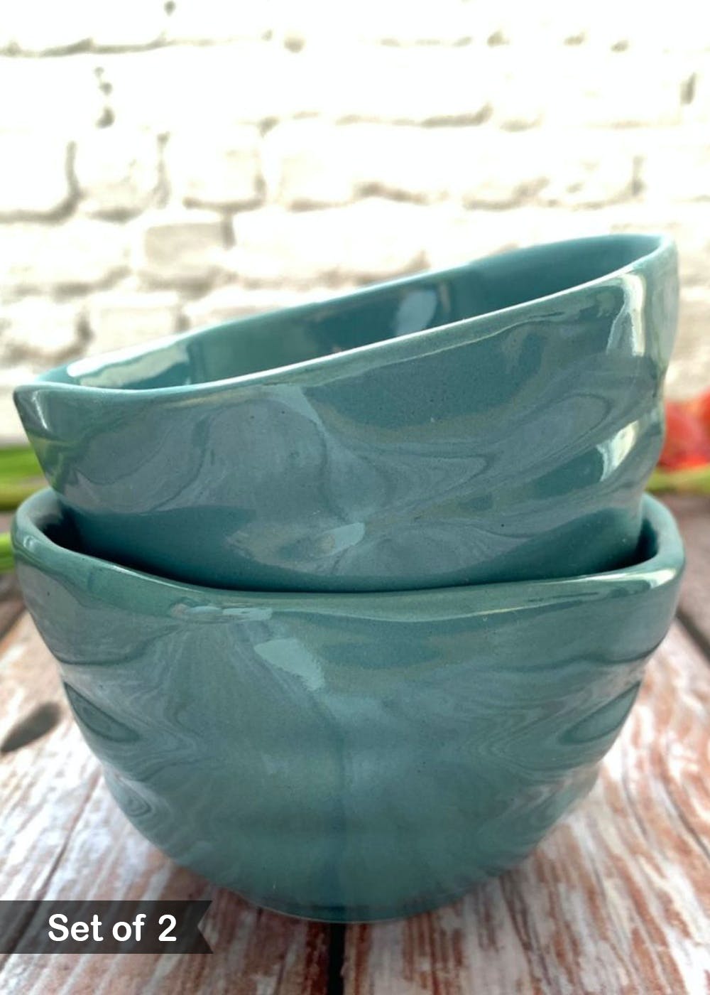 Get Glossy Green Ceramic Bowl Set of 2 at ₹ 499 | LBB Shop