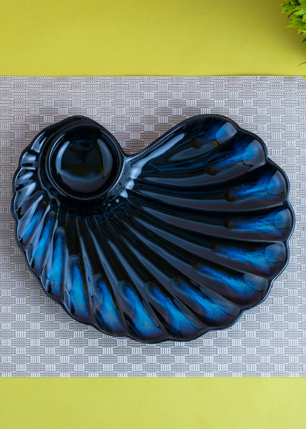 Get Black Shell Chip and Dip Platter at ₹ 1199 | LBB Shop