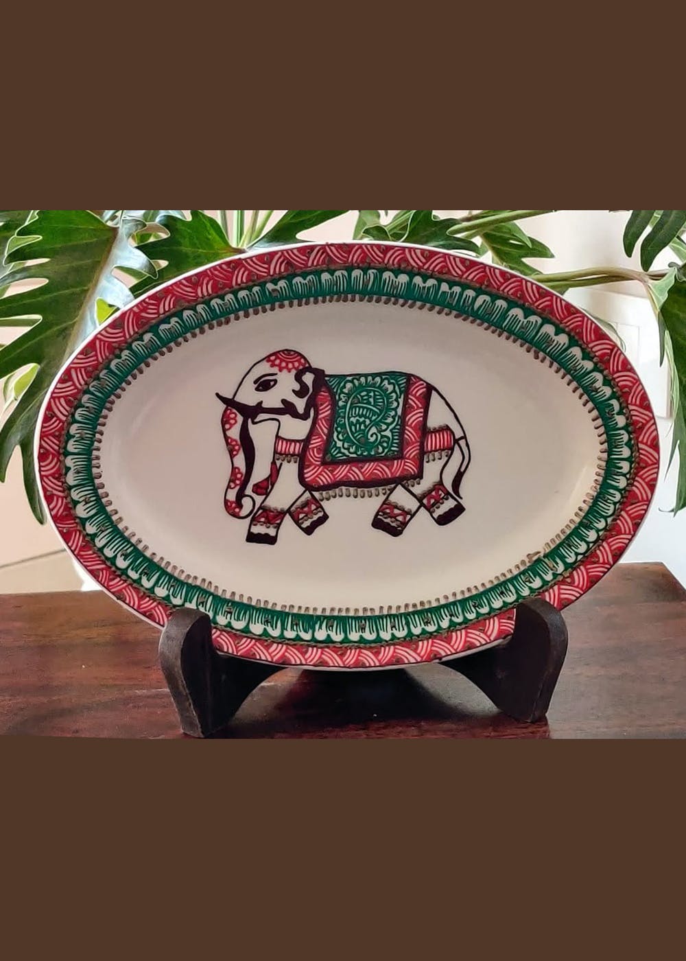 Get Wedding Elephant Decorative Plate at ₹ 900 | LBB Shop