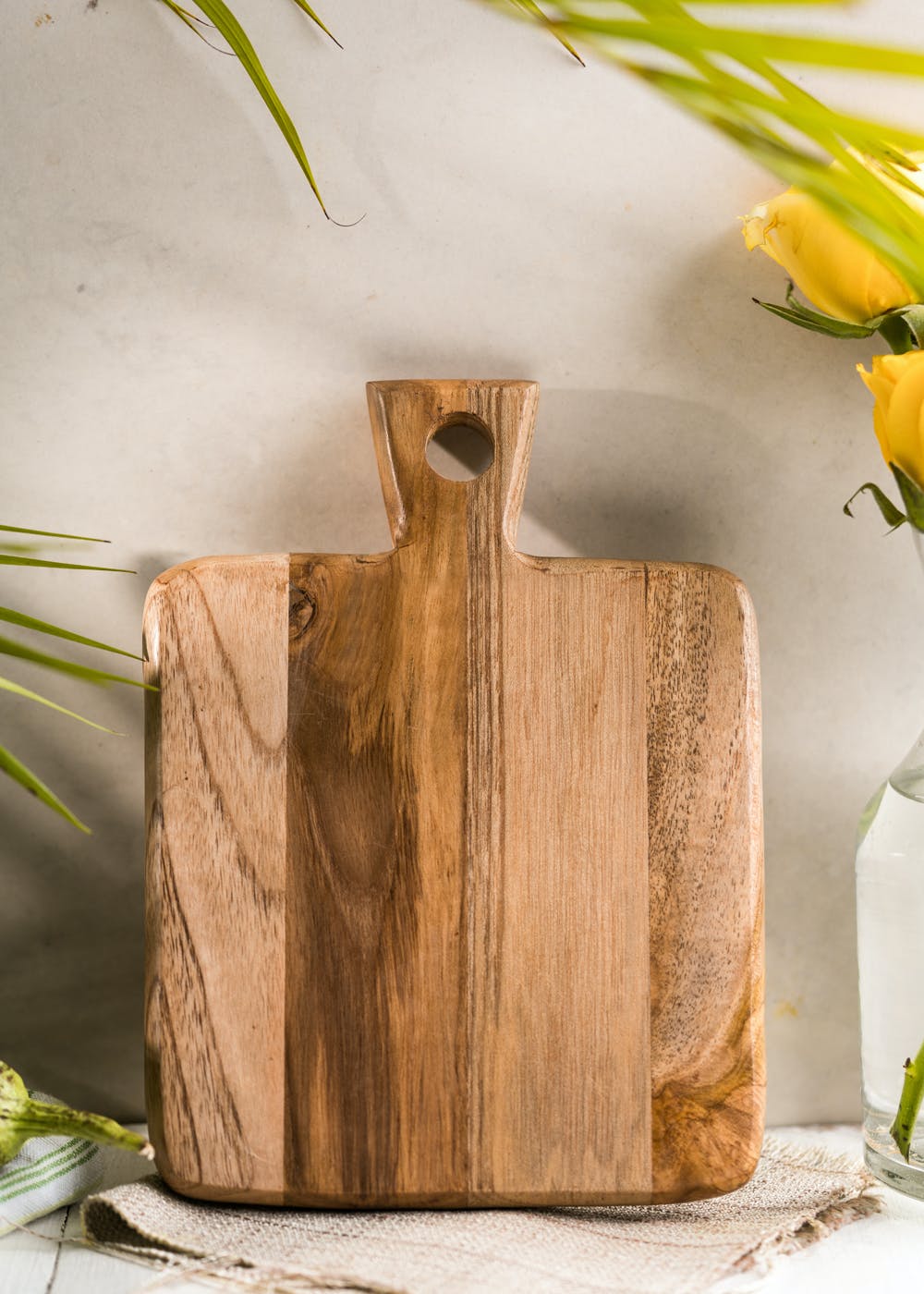 Get Classic Teak Wood Square Chopping Board at ₹ 615 | LBB Shop