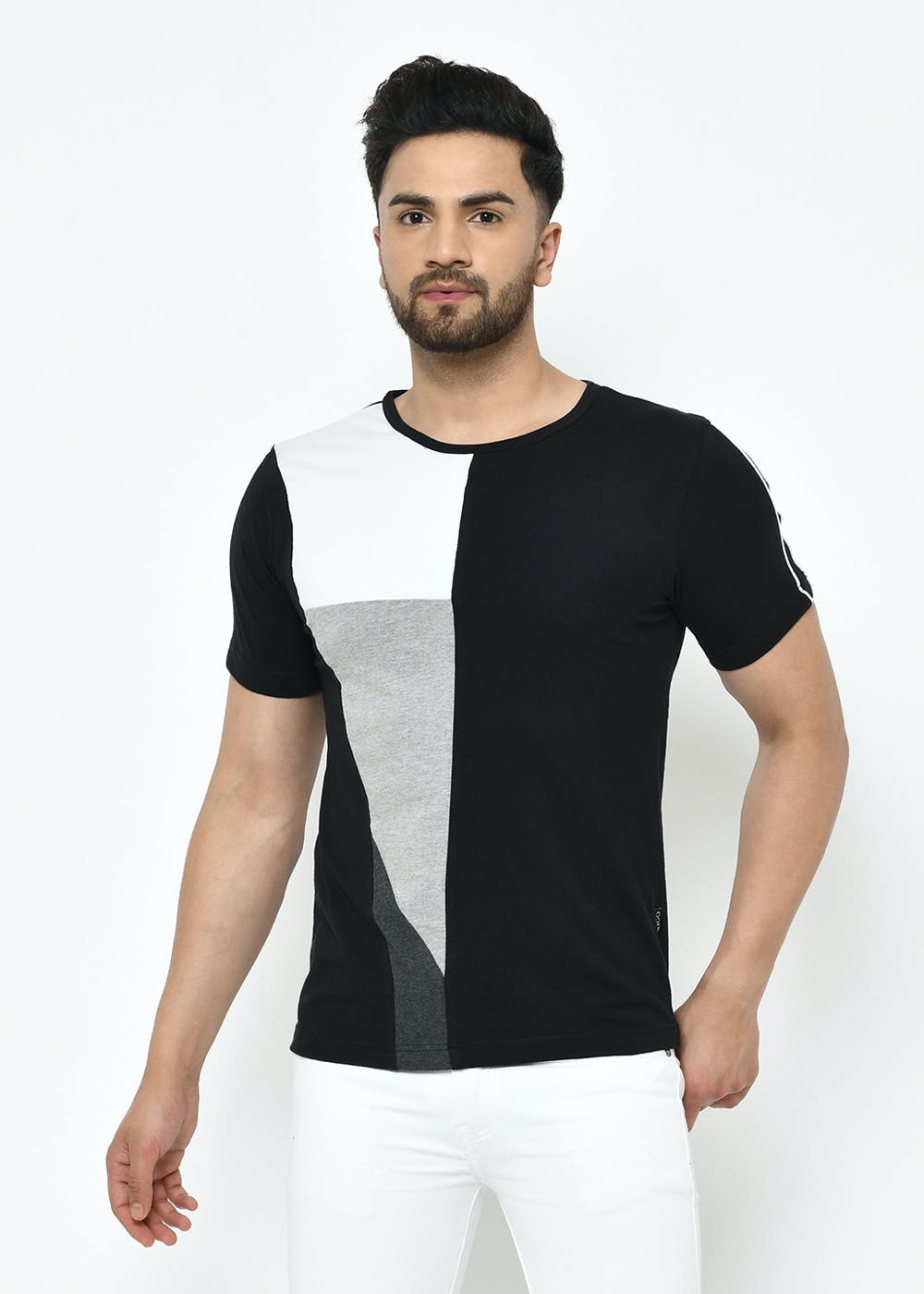 Get Two-Tone Contrast Panel Detail Black T-Shirt at ₹ 539 | LBB Shop