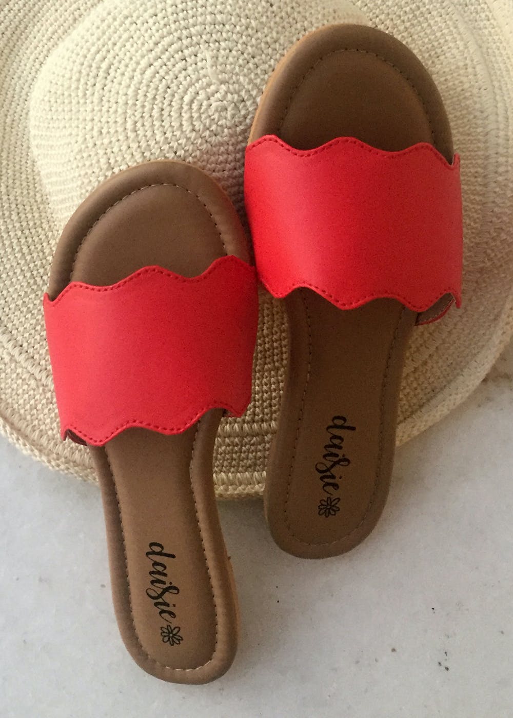 Get Scallop Trim Detail Red Slides at ₹ 1100 | LBB Shop