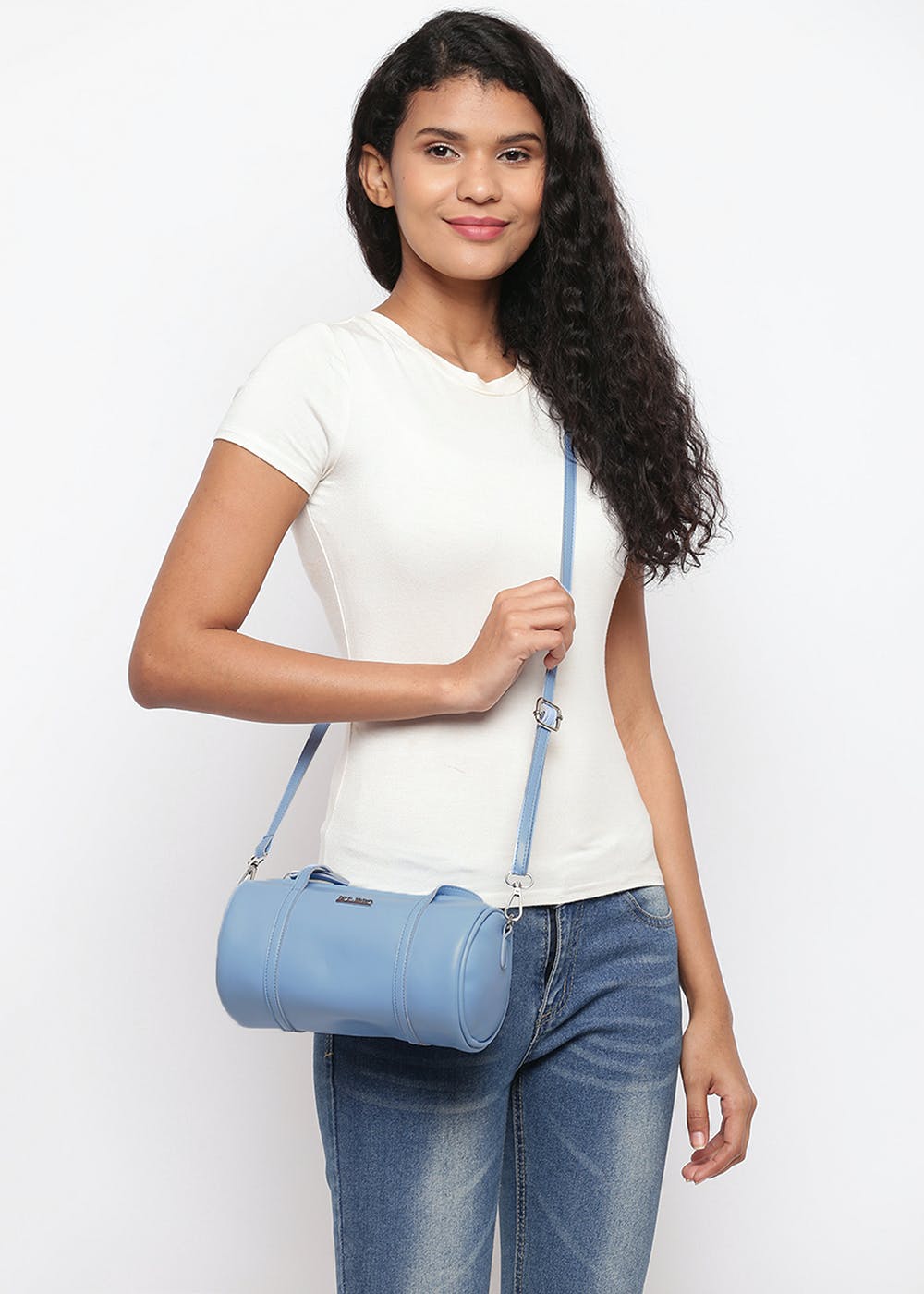 Get Turquoise Small Round Cross-Body Side Sling Hand Bag at ₹ 1199 ...