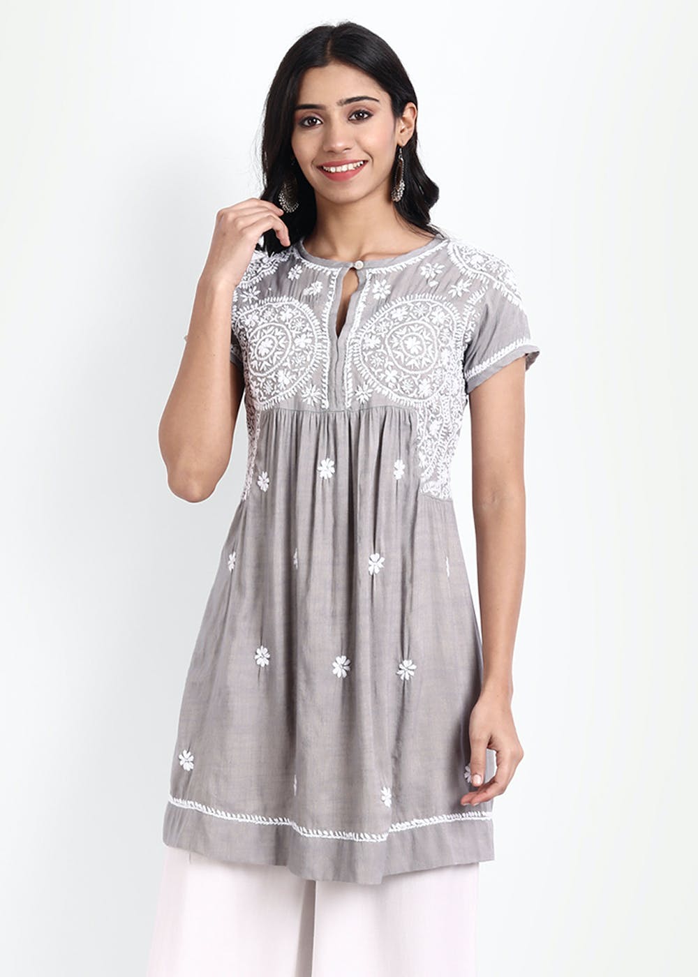 Get Grey Floral Hand Embroidery Chikankari Tunic at ₹ 999 | LBB Shop