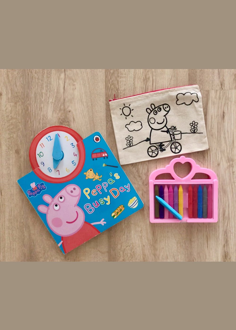 Get Do It Yourself Colouring Pencil Pouch - Peppa Pig at ₹ 250 | LBB Shop