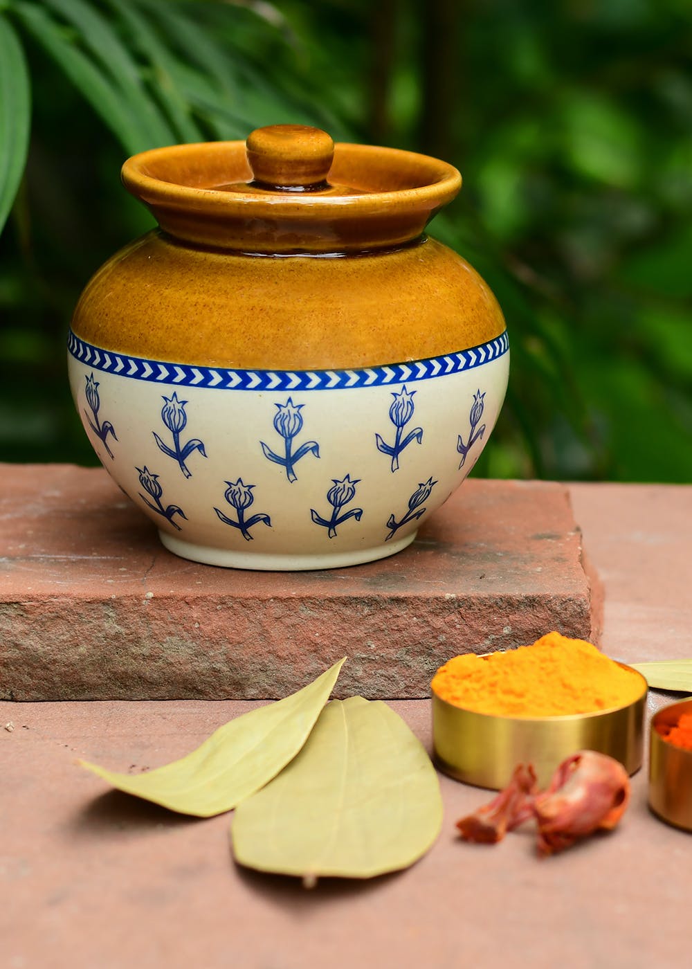 Get Ceramic Butter Matki at ₹ 650 | LBB Shop