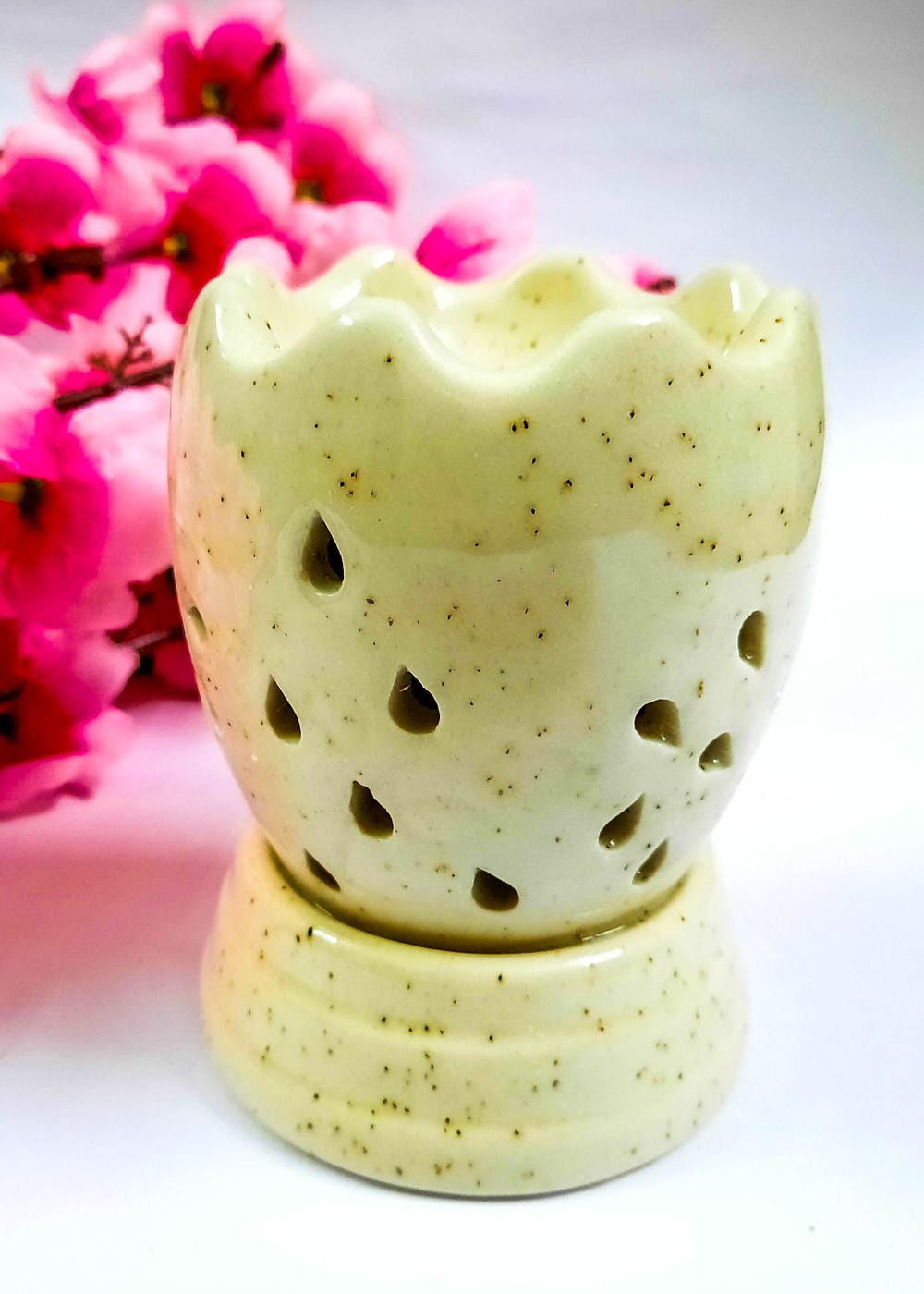 Get Speckled Ceramic Electric Aroma Oil Diffuser at ₹ 619 | LBB Shop