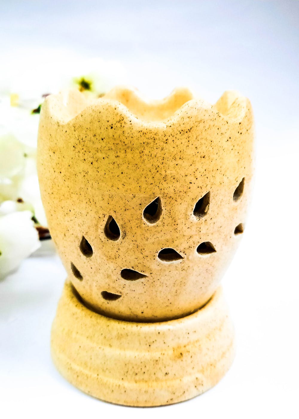 Get Speckled Ceramic Electric Aroma Essential Oil Diffuser at ₹ 619 ...