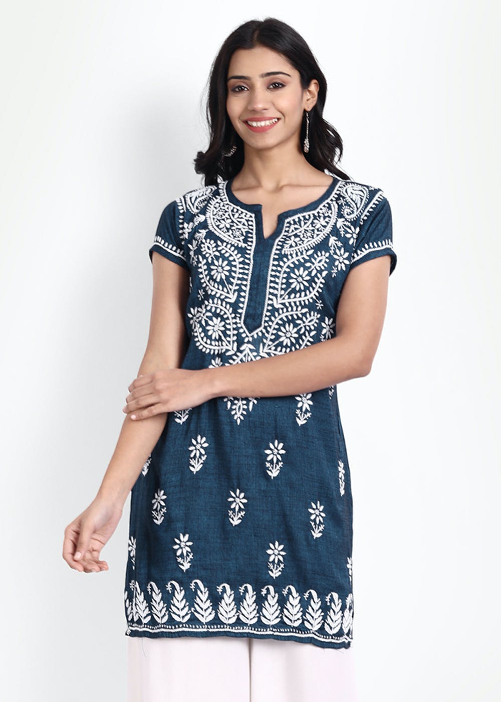 Get Royal Blue Floral Hand Embroidery Chikankari Kurti at ₹ 999 | LBB Shop