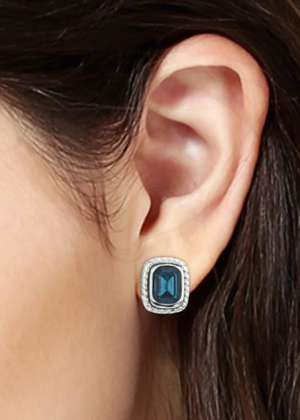 Get Gold-Toned Blue Crystal Embellished Square Stud Earrings at ₹ 449 ...