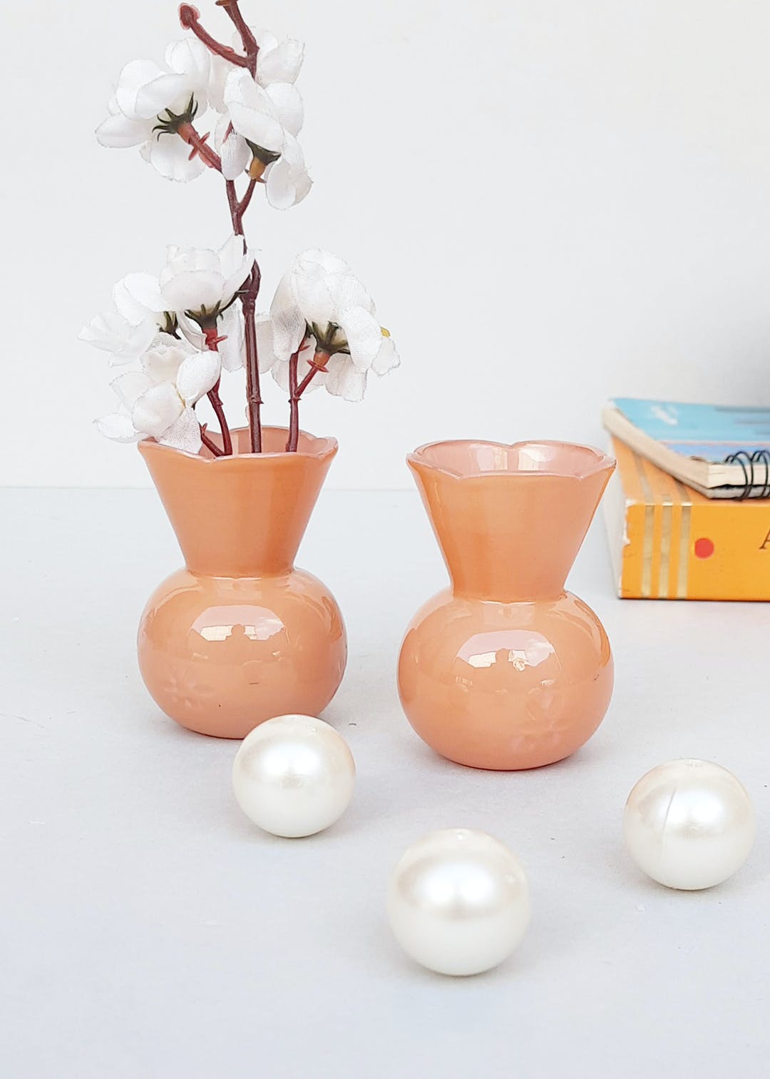 Get Peach Glass Vase Set at ₹ 550 | LBB Shop